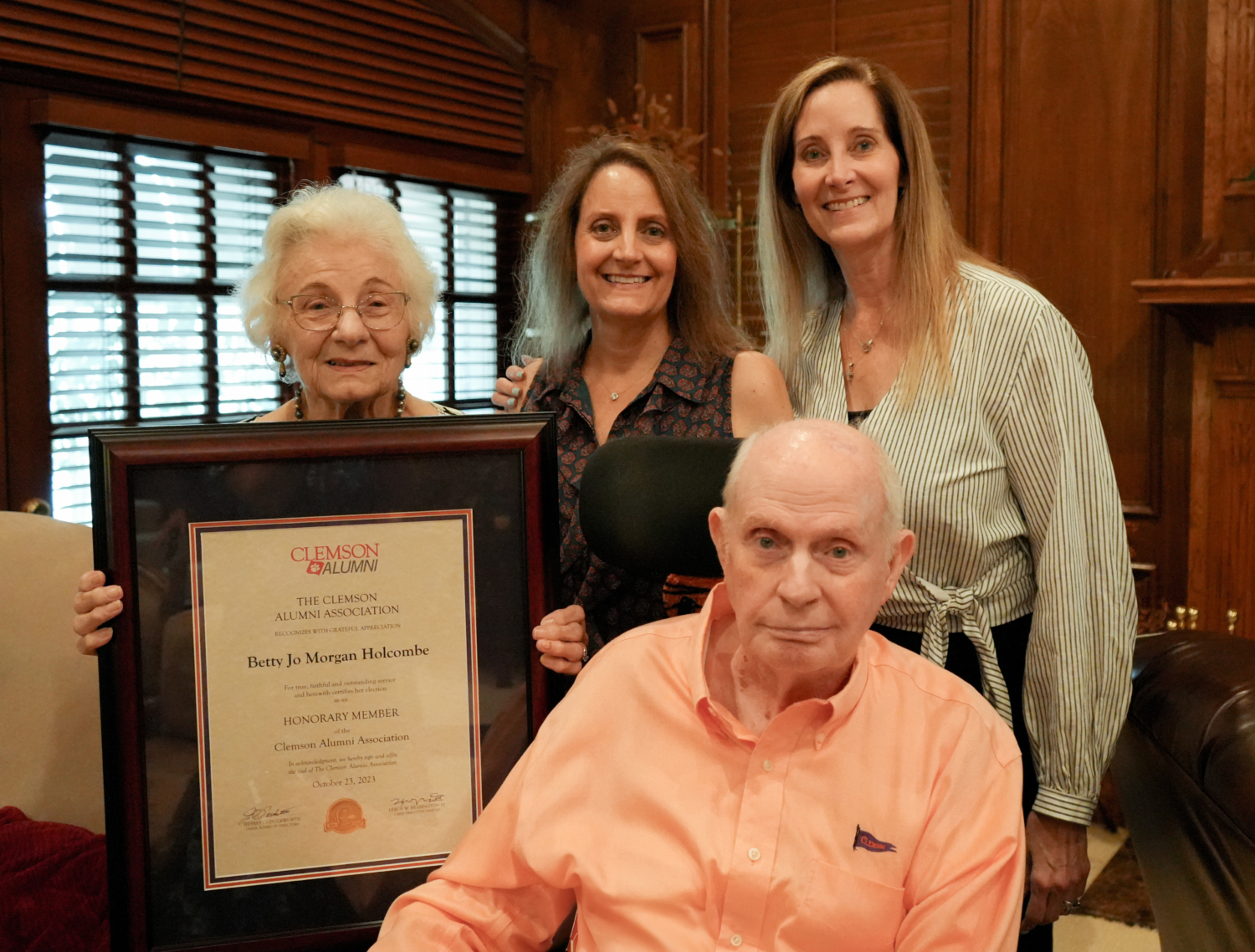Betty Holcombe Named Honorary Alumna – Clemson Alumni Association